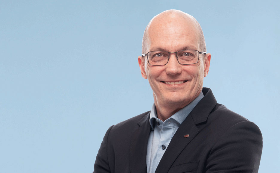 Rob Devlen | Fujitsu Global